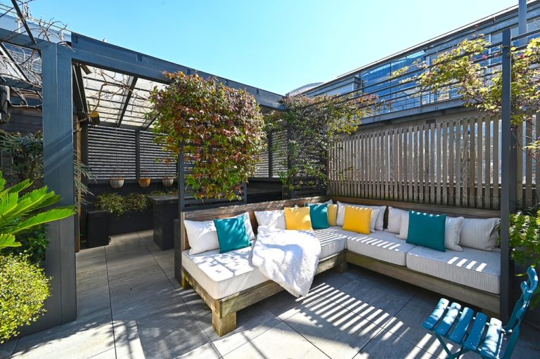 Leo, London, EC1V - Contemporary Location - SHOOTFACTORY