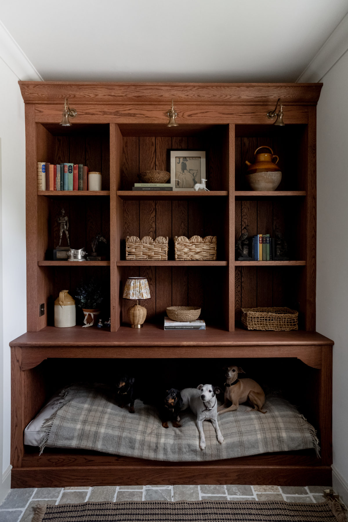 Stow-Ho House, Cheltenham, GL54 - Cotswold Stone Location - SHOOTFACTORY